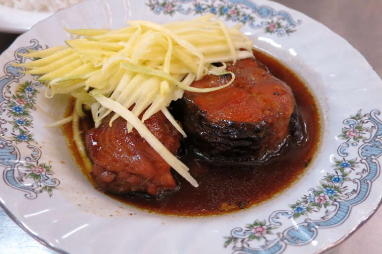 12 Fascinating Cambodian Dishes You Want To Feast On