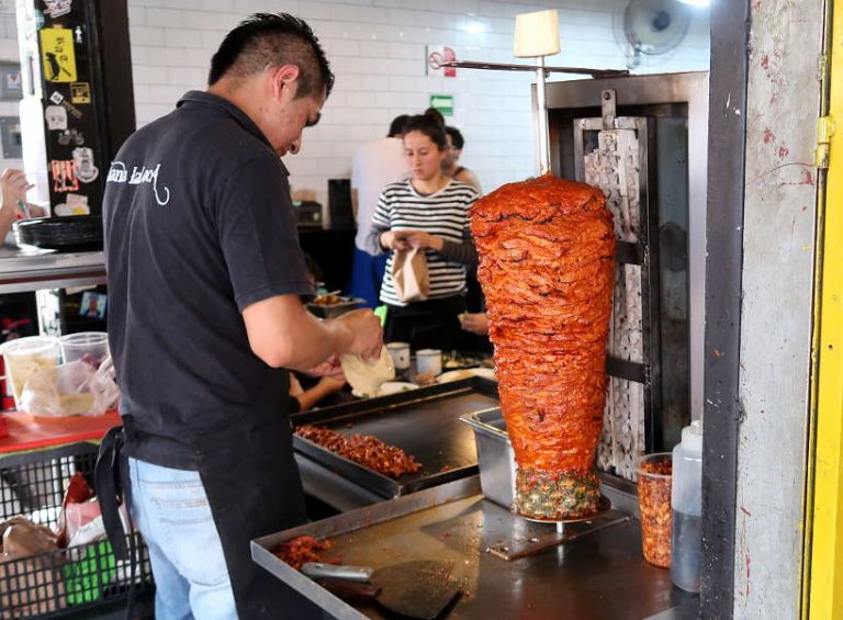 Top 20 Best Foods In Mexico City (And 32 Restaurants To Have Them)