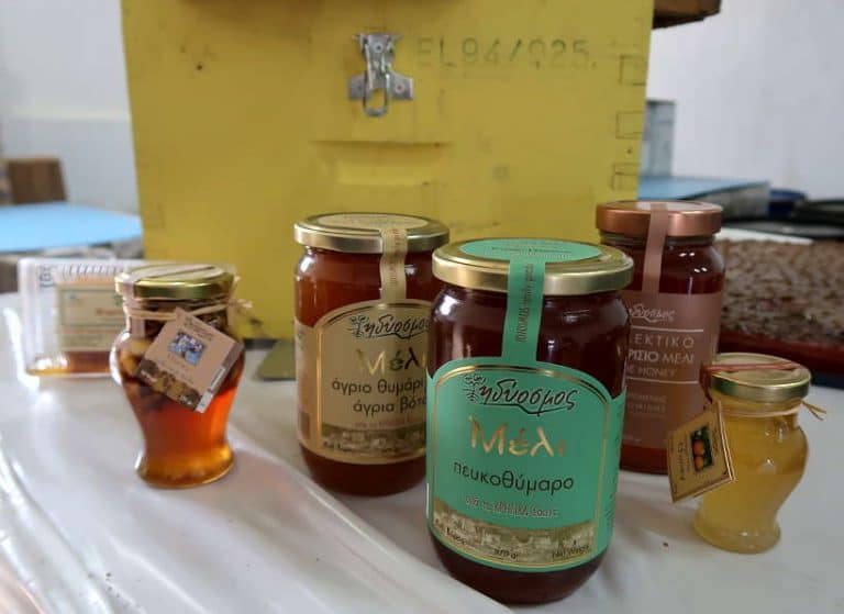 Why Thyme Honey From Crete Is One Of The Best In The World