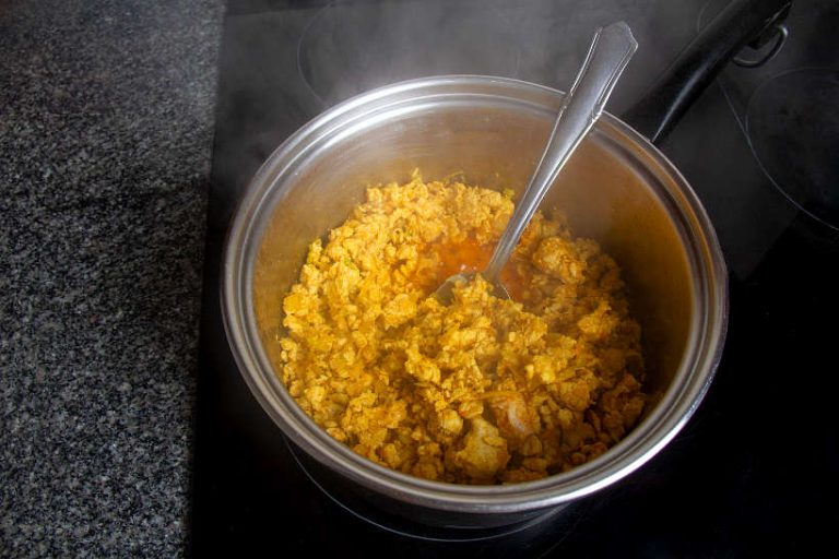 Murtabak Recipe: How To Make Delightful Singapore Chicken Folded Flatbread