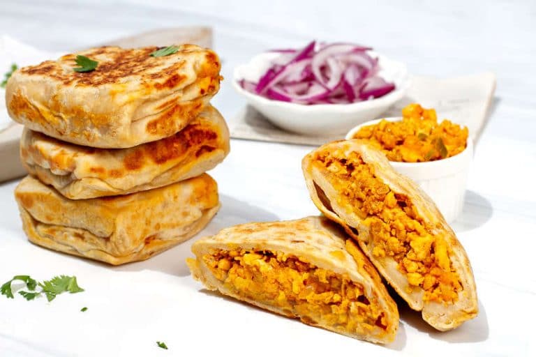 Murtabak Recipe: How To Make Delightful Singapore Chicken Folded Flatbread