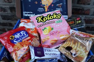 15 Must-Try International Snack Boxes To Taste The World (2023)