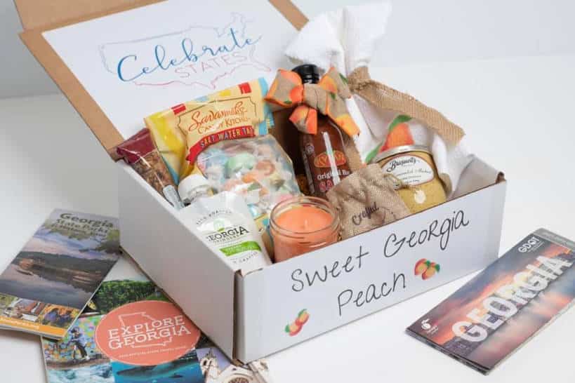 15 Must-Try International Snack Boxes To Taste The World (2023)