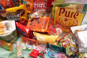 Top 15 Asian Snacks Box To Spice Up Your Cravings (2023)