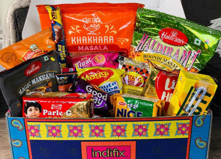 15 Must-Try International Snack Boxes To Taste The World (2023)