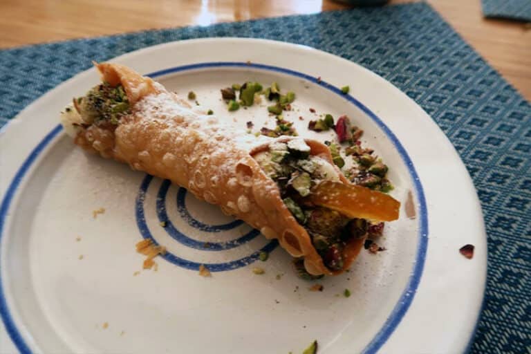 Authentic Sicilian Cannoli Recipe: How To Make The Best Traditional Cannoli