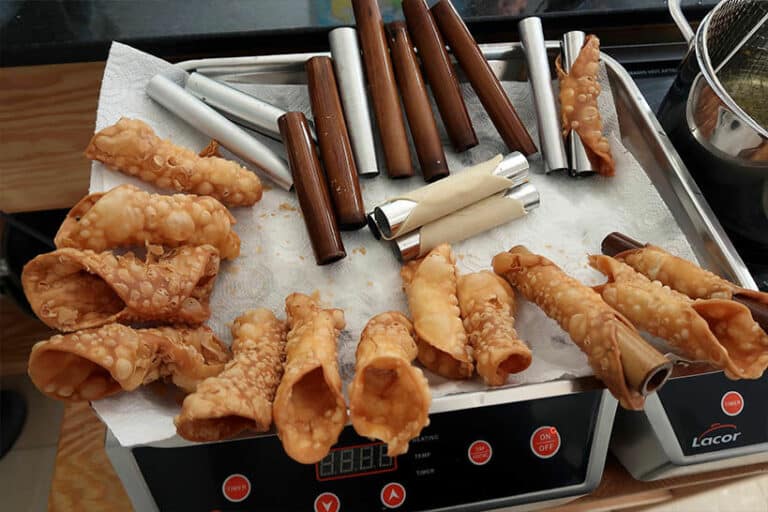 Authentic Sicilian Cannoli Recipe: How To Make The Best Traditional Cannoli