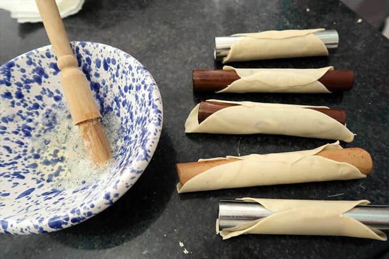 Authentic Sicilian Cannoli Recipe: How To Make The Best Traditional Cannoli