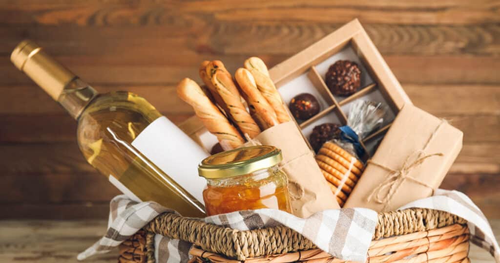 10 Tastiest Italian Gift Baskets: Best Food Gifts From Italy