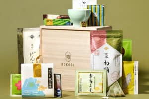 7 Tastiest Japanese Gift Baskets: Best Gifts From Japan