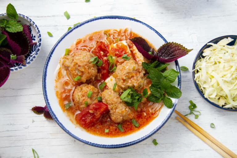 Bun Rieu Recipe: How To Make Vietnamese Crab Noodle Soup