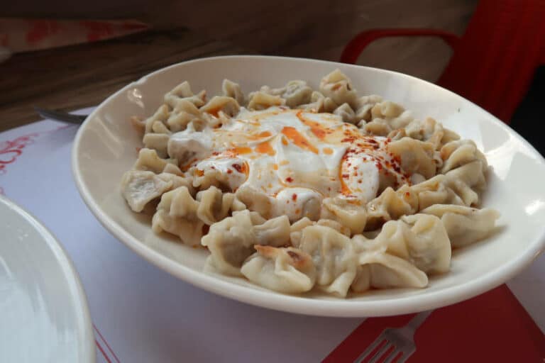 17 Best Foods In Istanbul To Savor (With Desserts And Drinks)