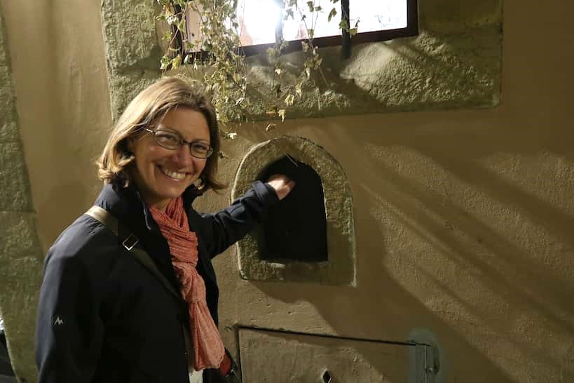 Ultimate Guide To Wine Windows In Florence With Maps