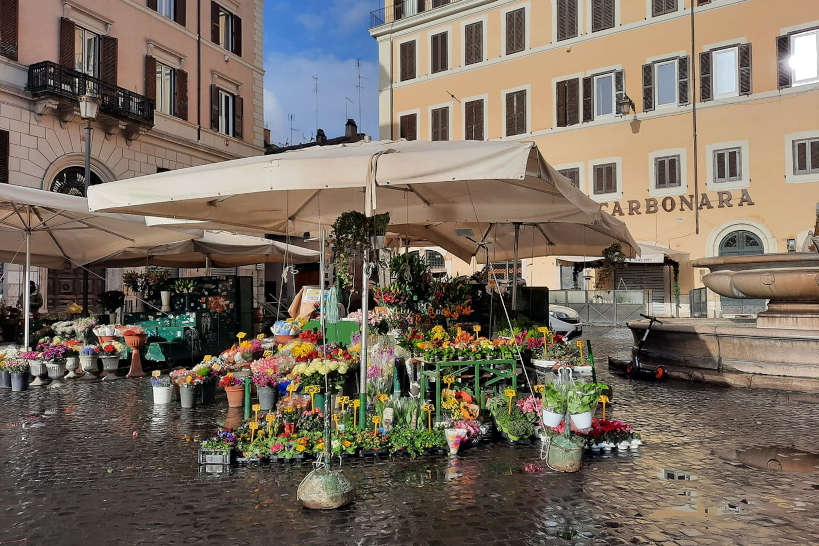 Top 7 Best Food Markets In Rome And What To Eat There