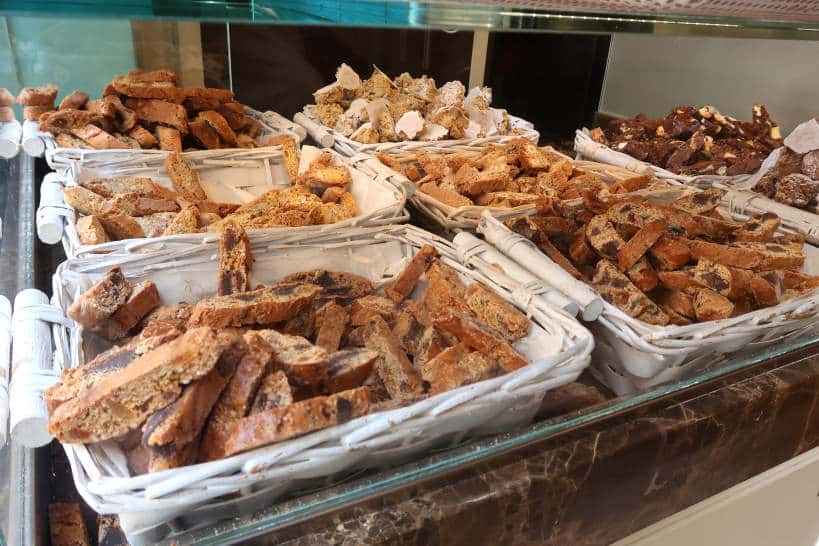 10 Must-Try Food Tours Of Florence To Explore The Local Cuisine