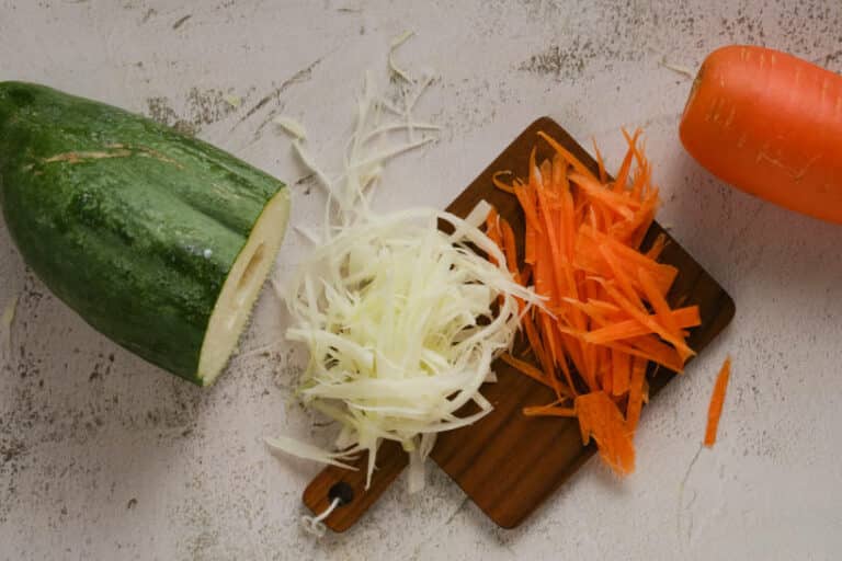 Lao Papaya Salad Recipe: How To Make The Famous Laotian Salad