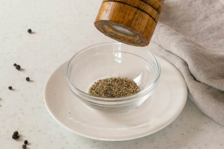 Authentic Cacio E Pepe Recipe (3 Ingredient, Foolproof)