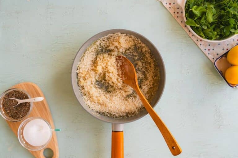 Delicious Dolmadakia Recipe: Homemade Greek Stuffed Grape Leaves