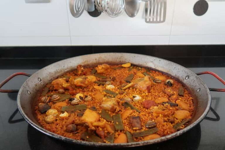 7 Unforgettable Cooking Vacations In Spain