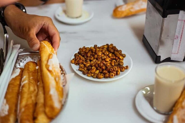 7 Best Valencia Food Tours For Amazing Paella, Wine And Tapas