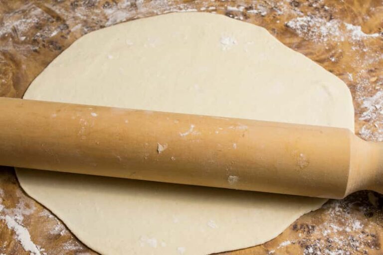 The Most Delicious Argentinian Pizza: Fugazzeta Recipe