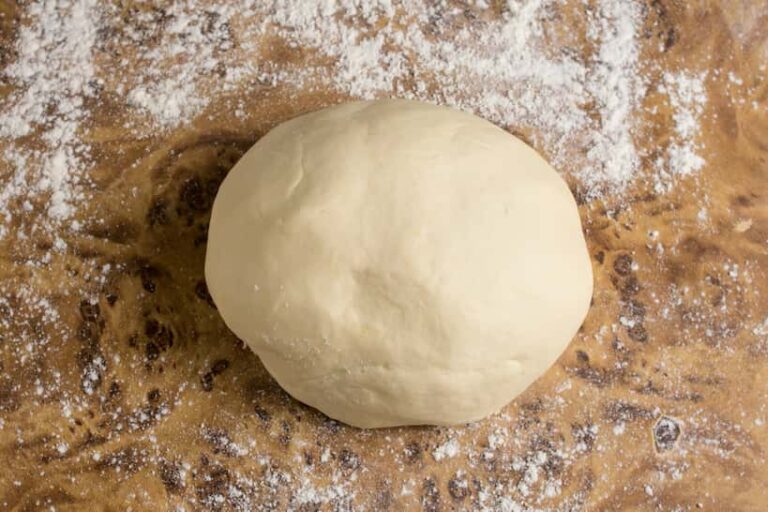 The Most Delicious Argentinian Pizza: Fugazzeta Recipe